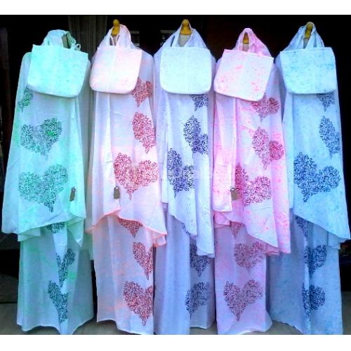 MUKENA LUKIS LOVE - Tribun JualBeli