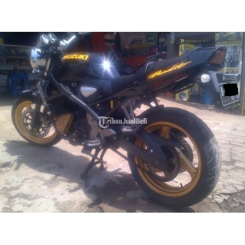 Suzuki Bandit GSF 400 cc Tahun 1995 Warna Hitam Kondisi Normal di ...