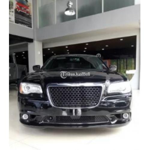 Mobil Mewah Chrysler 300C SRT 6.4 Hemi Black New Tahun 2016 di Jakarta ...