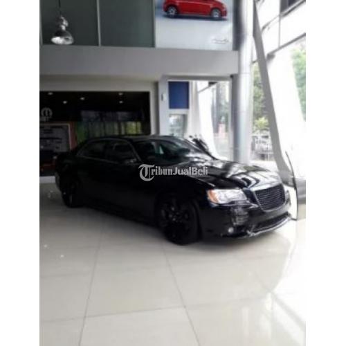 Mobil Mewah Chrysler 300C SRT 6.4 Hemi Black New Tahun 2016 di Jakarta ...