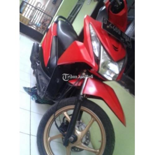 Motor Honda Beat Second Fuel Injection Tahun 2013 Warna Merah di ...