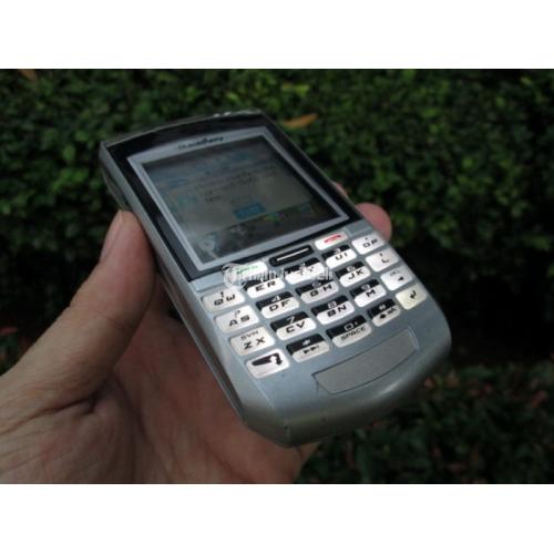 Hape Jadul Blackberry BB 7100g Langka Kolektor Item di Jakarta - Tribun ...