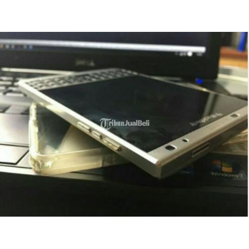 HP Blackberry Passport Silver Limited Edition Fullset Second Mulus di ...