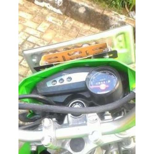 Motor Kawasaki KLX 150 Tahun 2014 Tipe S Hijau Metalic di Jakarta Timur ...
