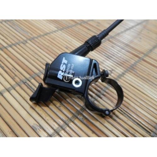 Fork Sepeda Baru Merk RST Aerial 26" Trvl 120 mm Remote Lock di Jakarta ...