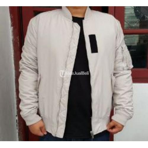 Jaket Basic Bomber Zara Man BNWT Ori Kondisi Baru Siap Pakai di Jakarta ...