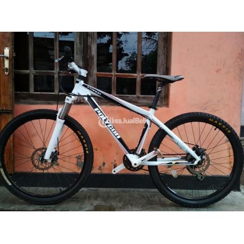 Sepeda Gunung Polygon Xtrada 3 Putih Frame size M Ban 26 3x8 speed di ...
