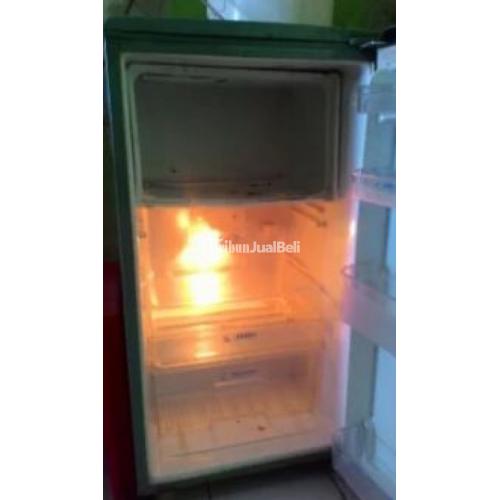 Kulkas 1 Pintu Murah Toshiba Glacio Bekas Normal Dingin Istimewa di Yogyakarta - Tribun JualBeli