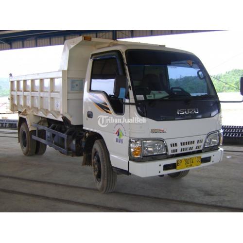 Isuzu Dump Truk Roda 6 Tahun 2015 Warna Putih Kondisi Sangat Bagus dan ...