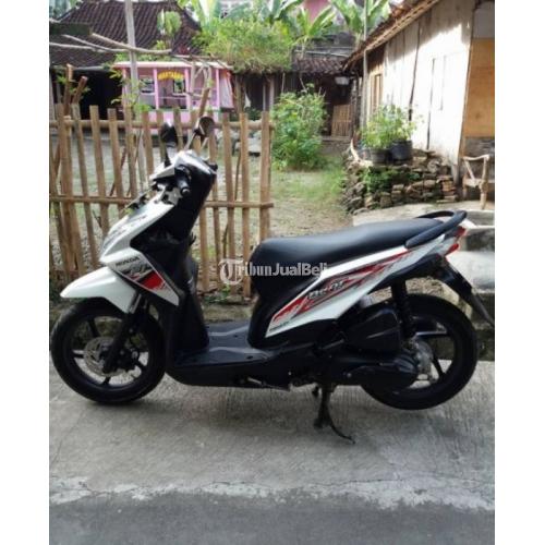 Honda Beat Tahun 2014 Warna Putih Mulus Mesin Normal Tinggal Pakai di ...