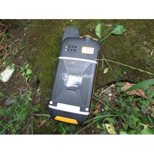 Handphone Plus HT Rungee V1 Outdoor IP67 Certified Walkie Talkie UHF di ...