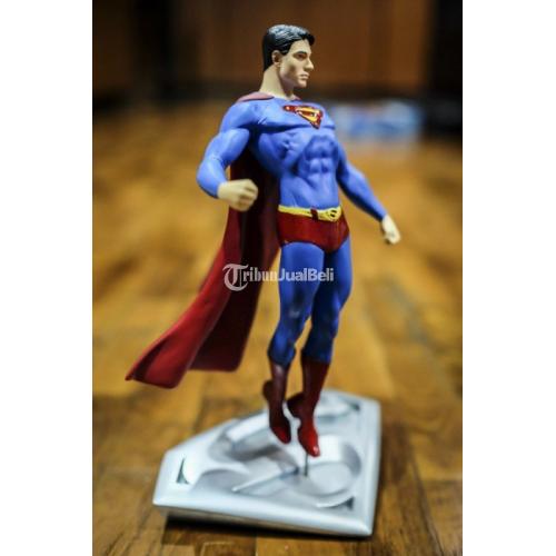 Superman Returns in Flight Statue Mulus Like New Barang Koleksi di ...