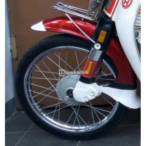 Motor Antik Honda C70 Merah Tahun 1975 Mulus Pajak Hidup di Bandung ...