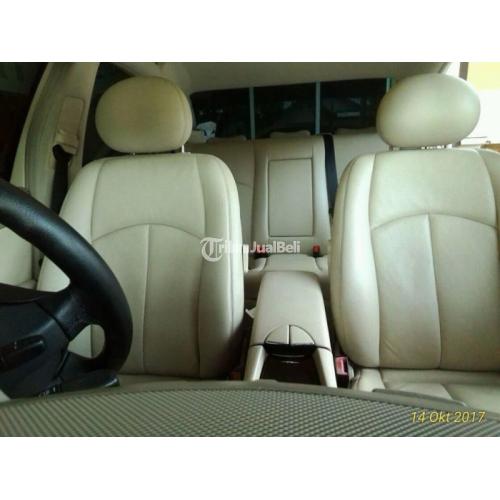 Mobil Sedan Mercy MercedesdiBenz E200 Tahun 2005 Bekas Second Murah di ...