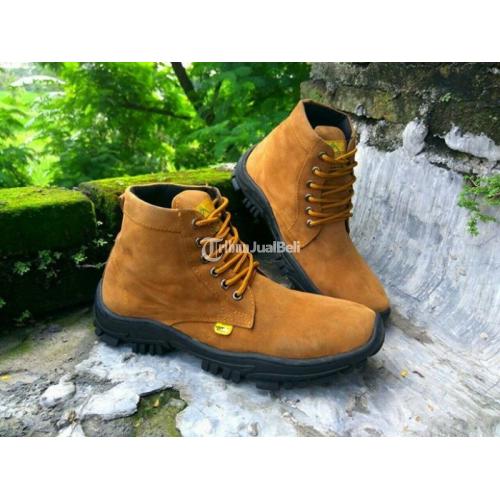 Sepatu Boots Pria Cowok New Baru Harga Murah di Yogyakarta - Tribun ...