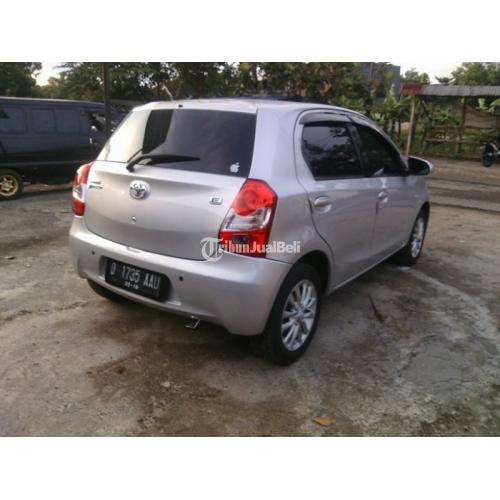 Mobil Bekas Toyota Etios Valco Tipe E Tahun 2013 Harga Murah di Bandung ...