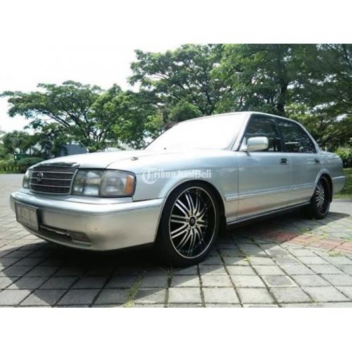 Mobil Sedan Murah Toyota Crown Bekas Tahun 1995 Lengkap Harga 20jutaan ...
