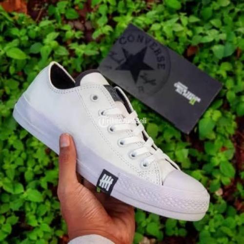 Sepatu Sneakers Converse Best Seller Kondisi Baru Real Pict Murah di ...