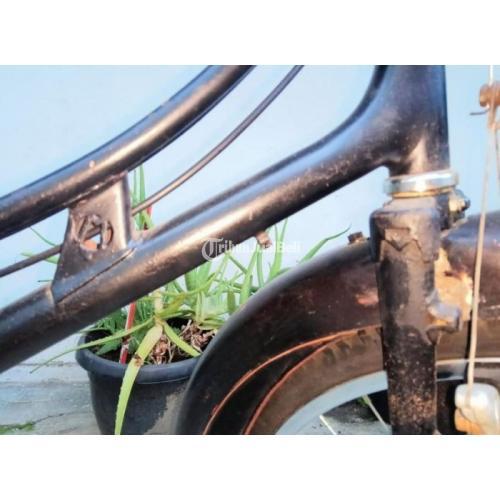 Kaptein_Mobylette_1953 Roda 24 Pangkon mesinUtuh Masih ori di Bandung ...