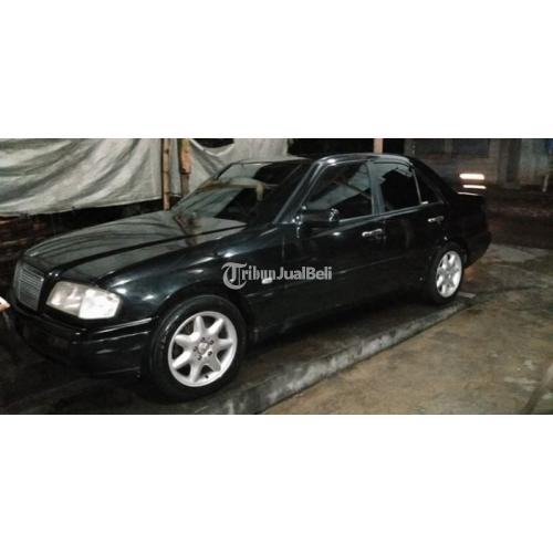Mobil Sedan MercedesdiBenz Mercy W202 C230 Bekas Second Harga Murah di ...