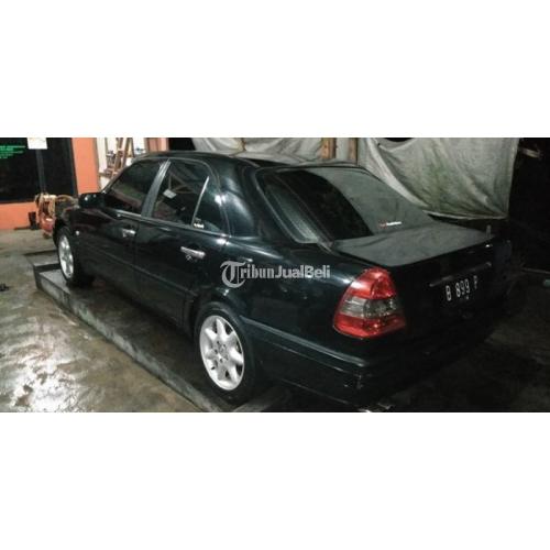 Mobil Sedan MercedesdiBenz Mercy W202 C230 Bekas Second Harga Murah di ...