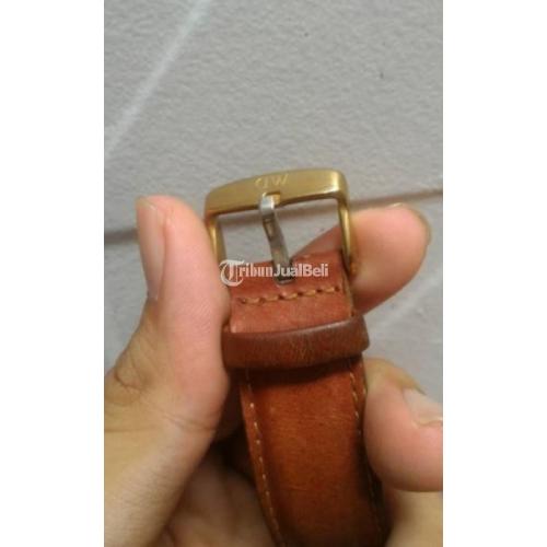 Jam daniel wallington Classic B40R5 98% Mulus Hanya Minus Pemakaian Ada ...