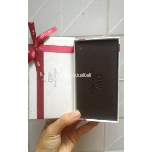 Jam daniel wallington Classic B40R5 98% Mulus Hanya Minus Pemakaian Ada ...