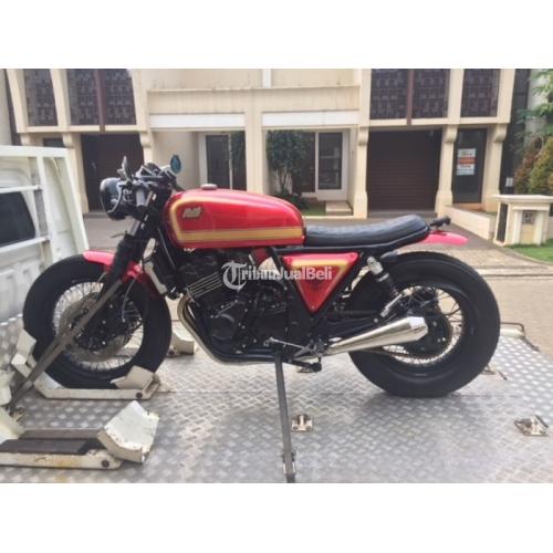 Honda CB 400 SF Tahun 1998 4 Silinder Modif Custom Brat Cafe di Bsd ...
