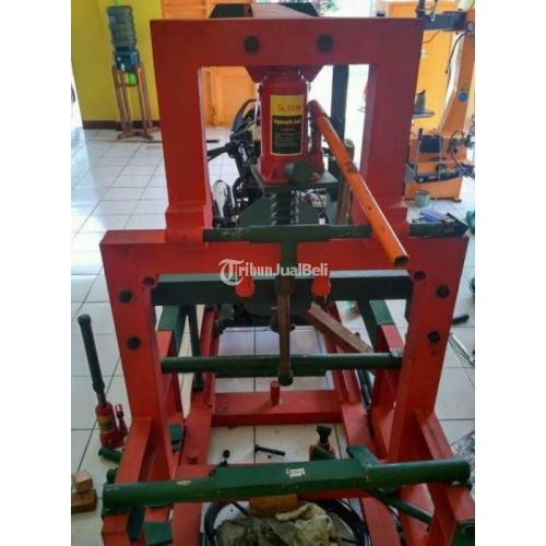 Alat Press Sepeda Motor untuk Body Segitiga Velg As Shock Gratis Ongkir ...