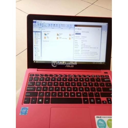 Notebook/Laptop Asus e202s Series Merah Murah bagus Normal di ...