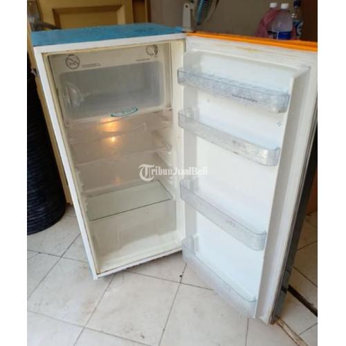Kulkas 1 pintu merek Toshiba Tipe Glacio Mulus Bagus Freon Ada Bagus Harga Nego di Batam ...
