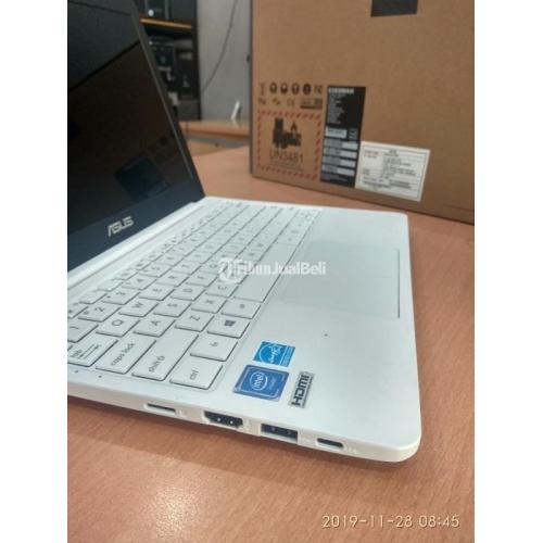 Netbook Asus E203M Bekas Like New Ram 2GB Normal Harga Nego Murah di ...