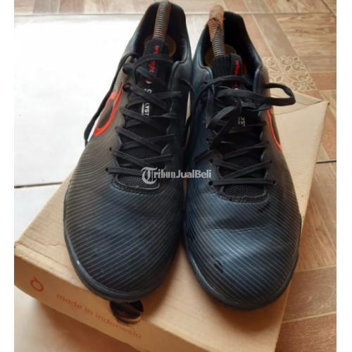 Sepatu Futsal Ortuseight Catalyst Oracle IN di Black/Dark Grey Nego ...