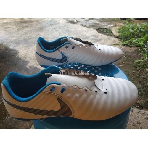Sepatu Bola Nike Tiempo Legend Academy Size 44 Fit 43 Lecet Pemakaian ...