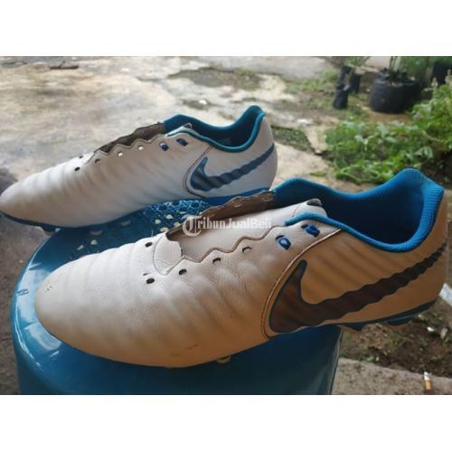 Sepatu Bola Nike Tiempo Legend Academy Size 44 Fit 43 Lecet Pemakaian ...