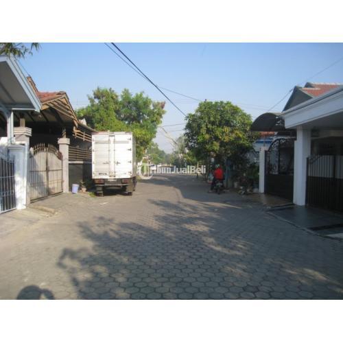 Rumah Keluarga Cantik dan Rapi @ Taman Pondok Indah di Surabaya ...