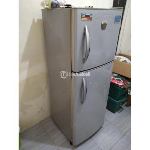 Kulkas 2 Pintu Merk Toshiba Glacio Bekas Bagus Harga Nego di Solo - Tribun JualBeli