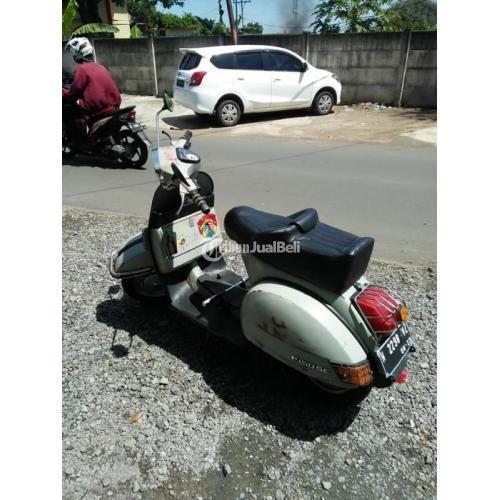 Piaggio Vespa P150SE Strada AOM 1988 Cat Orisinil Normal Harga Nego di ...