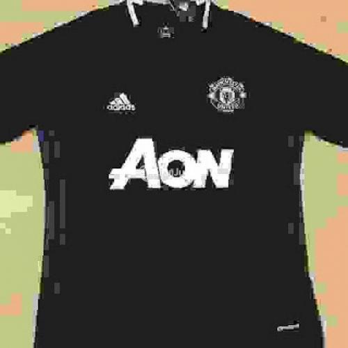 Toko Jersey Bola Tanah Abang Enkosa Sport di Jakarta Pusat - Tribun ...