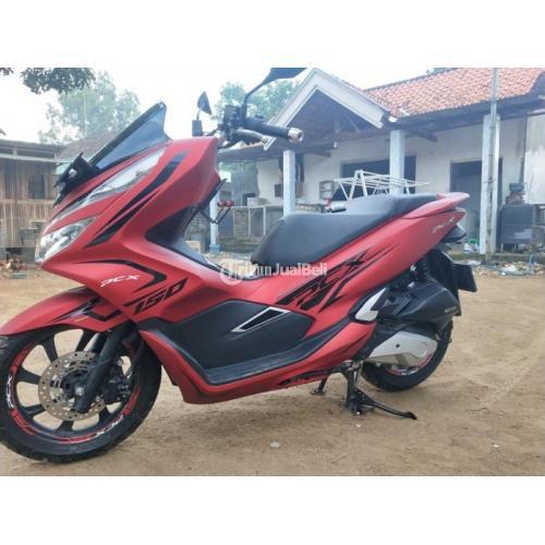 Honda PCX Merah 2017 Plat L Motor Like New KM Rendah di Bangkalan ...