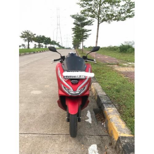 Honda PCX tahun 2019 Warna Merah Doff Mulus KM 3000an Tinggal pakai ...