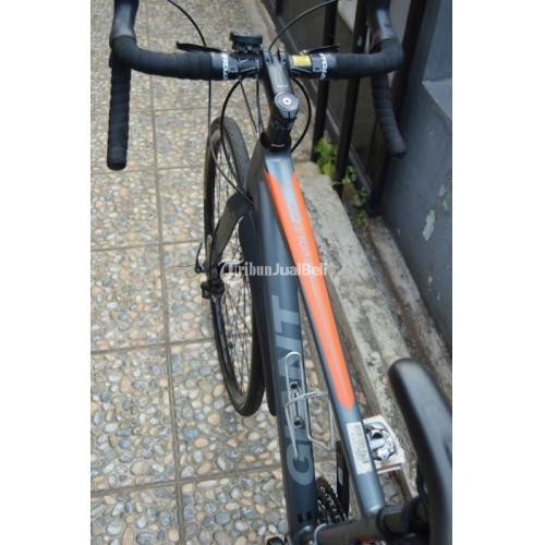 Sepeda Giant Revolt 3 Size S Cyclocross Standar Bawaan Pabrik di ...
