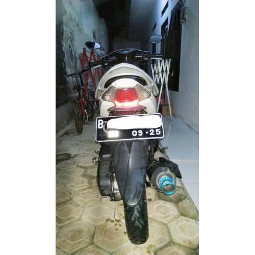 Motor Yamaha Mio Sporty Putih Bekas Mulus 115CC Surat Lengkap Pajak ...