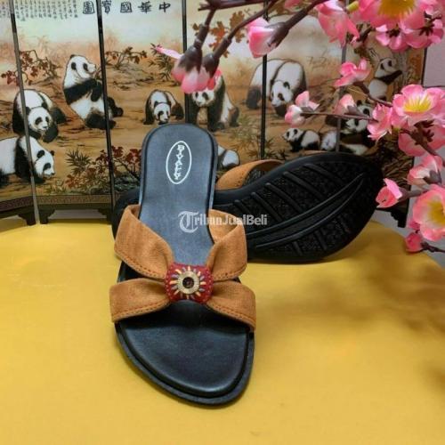 Sandal Wanita Bahan PVC Leather Nyaman Dipakai Banyak Pilihannya Ready ...