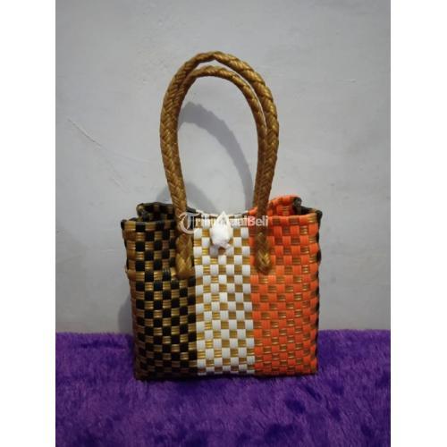 Kerajinan Tas Anyaman Modern Ready Banyak Pilihan Warna di Makassar ...