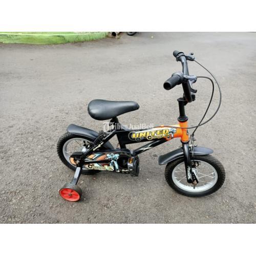 Sepeda anak kondisi mulus - Tribun JualBeli