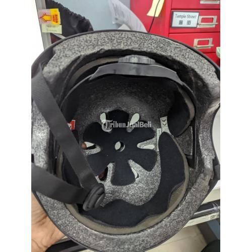 Helm untuk Pesepeda Polygon Pixel Warna Hitam Hijau Size M Bekas di ...