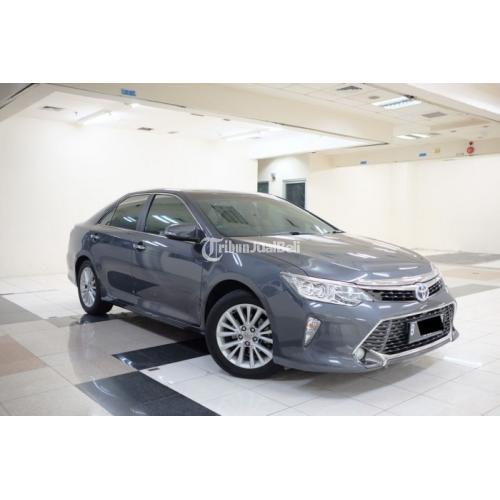 Mobil Sedan Toyota Camry 2.5 Hybrid Matic 2016 Bekas Mulus Terawat di ...