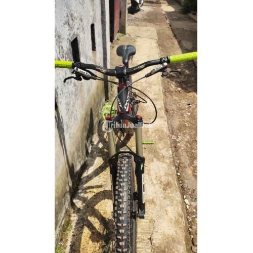 Sepeda Pivot Mach 5.7 Carbon Size S 26 Ban Maxxis DHF Bekas di Depok ...