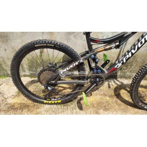 Sepeda Pivot Mach 5.7 Carbon Size S 26 Ban Maxxis DHF Bekas di Depok ...